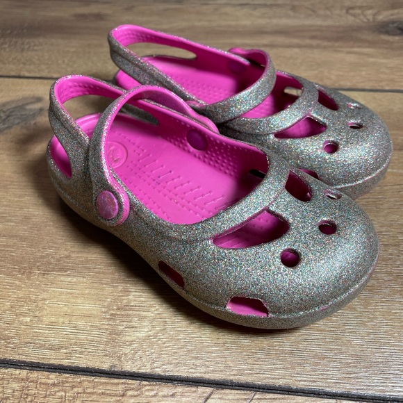 CROCS | Shoes | Crocs Shayna Girls Silver Glittery | Poshmark